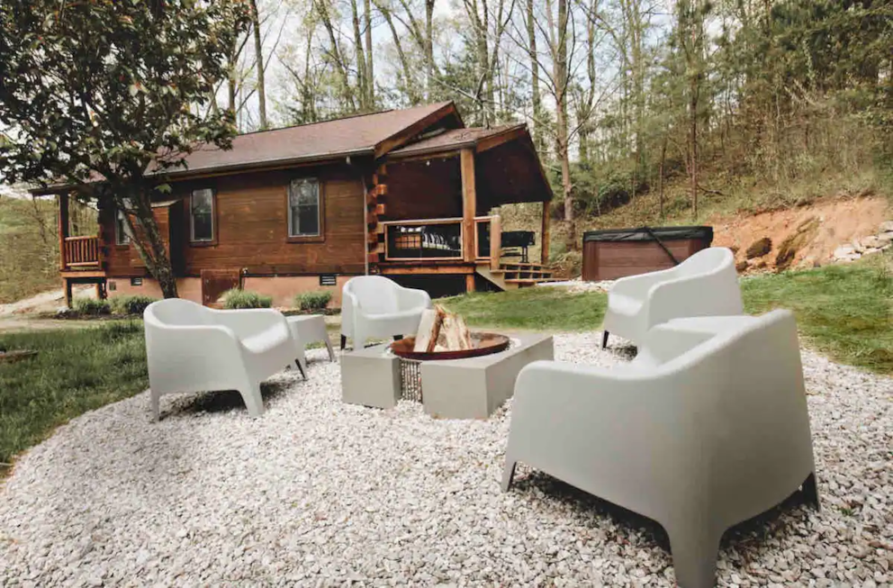 Honu Retreat 1 Bedroom Cabin by Terrapin Hideaway