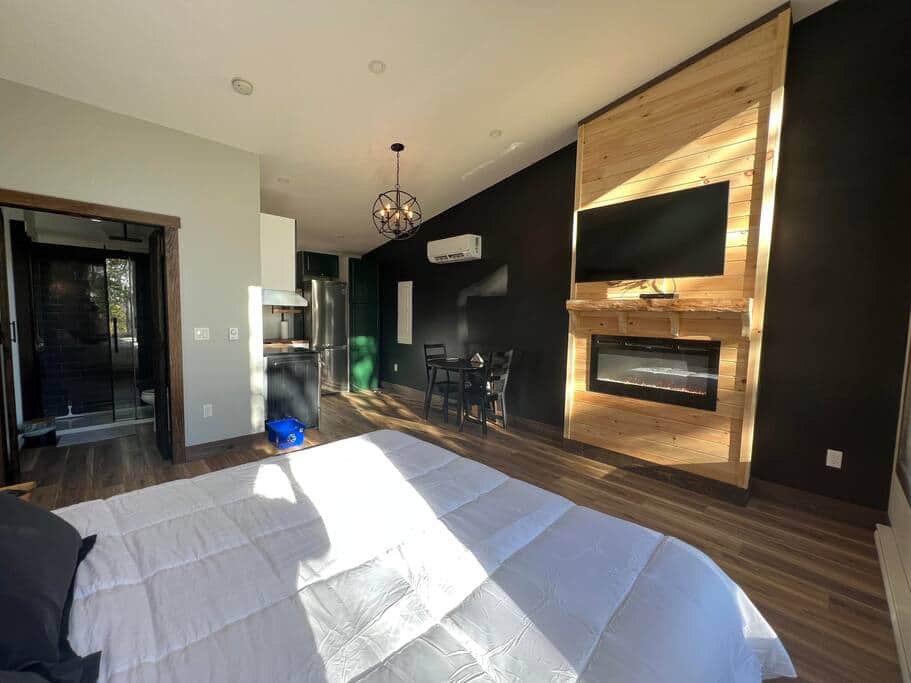 #5 Alex's Treehouse at Valley View Chalets - Cabin in Inverness County