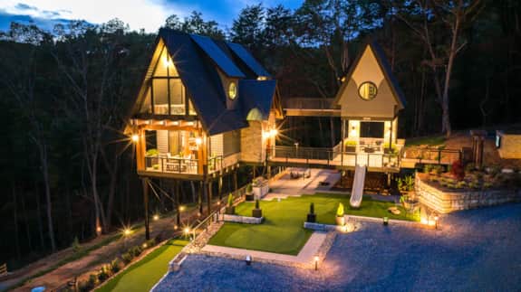 Overview The Tom: The Perch Treehouse at Pinhoti Peak - Vacation Home ...