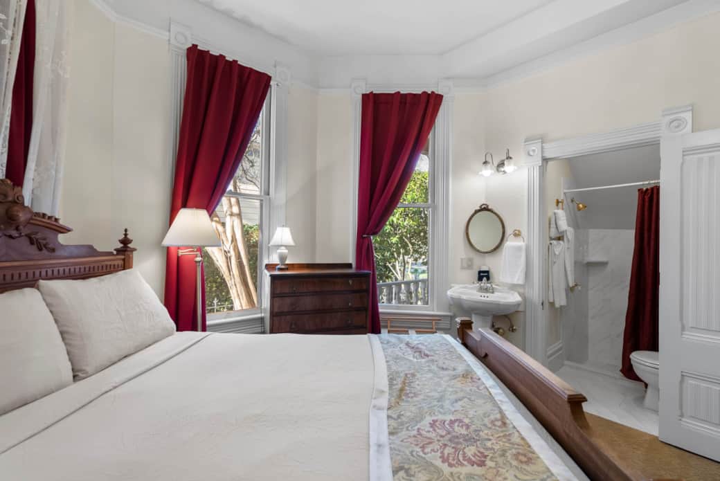 Paisley Room- Napa Bed&Breakfast - Room in Napa