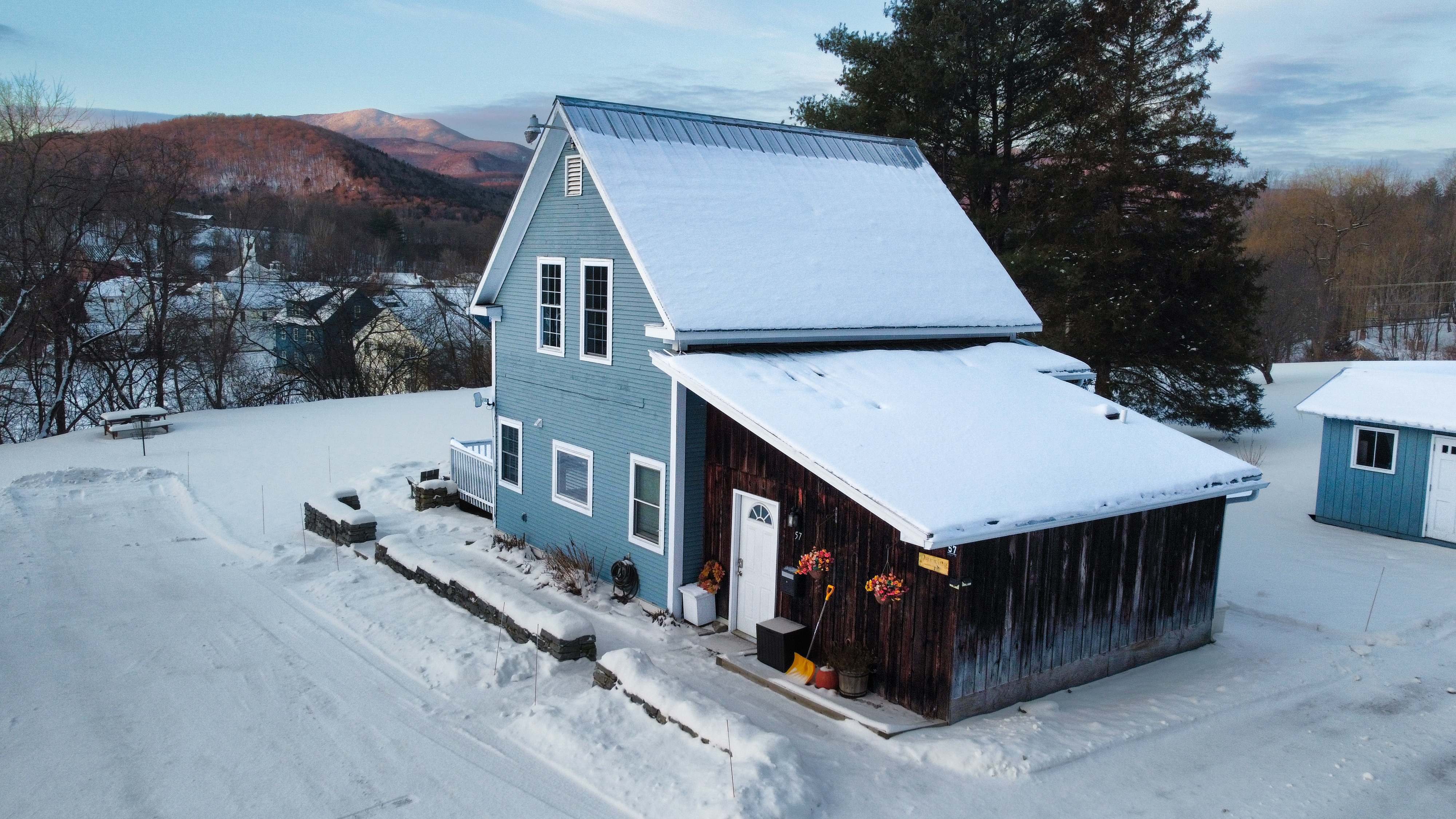 Cozy House! Your Home Base For Exploration! - Vermont