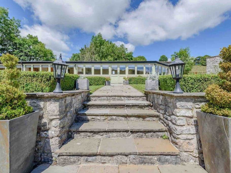 Ravenscliffe, The Lookout Cottages - Vacation Home in Buxton