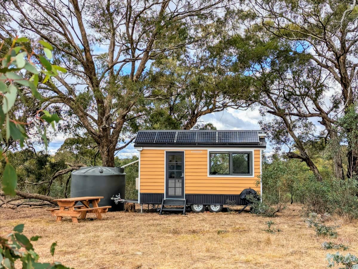 Kyneton Ridge Tiny House - Vacation Home in Metcalfe