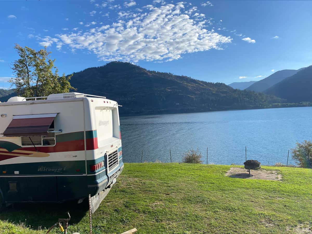 Sandpoint lakefront ranch RV site with fire pit - Camping in Sandpoint