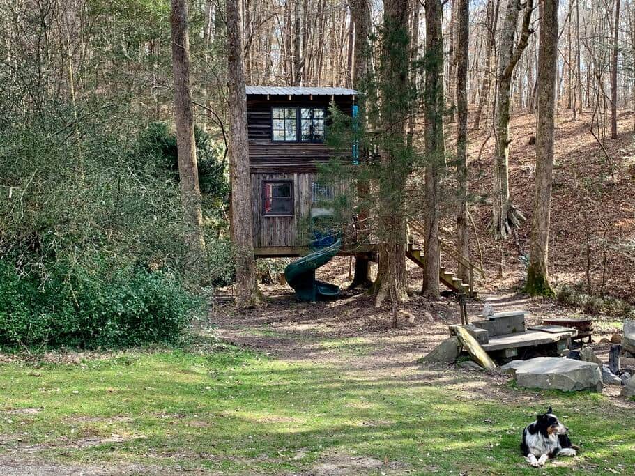 Treehouse Sanctuary at Kaluna Farm Retreat - Vacation Home in Pickens ...