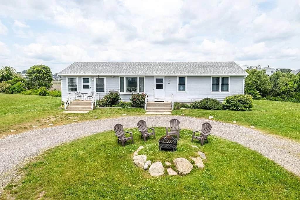 Barnacle House in Central Matunuck - Vacation Home in South Kingstown