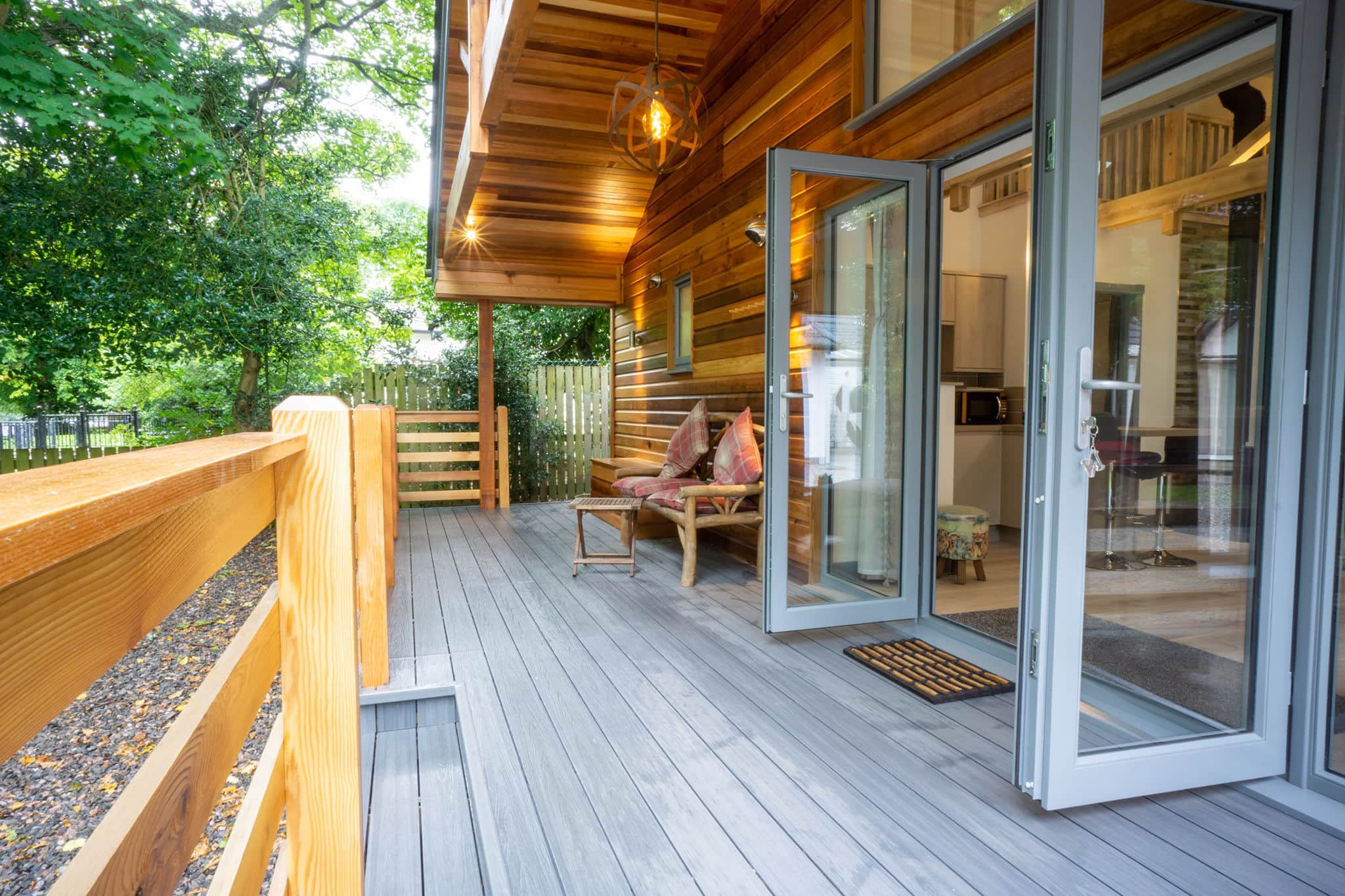 Home [www.nesslodges.co.uk]