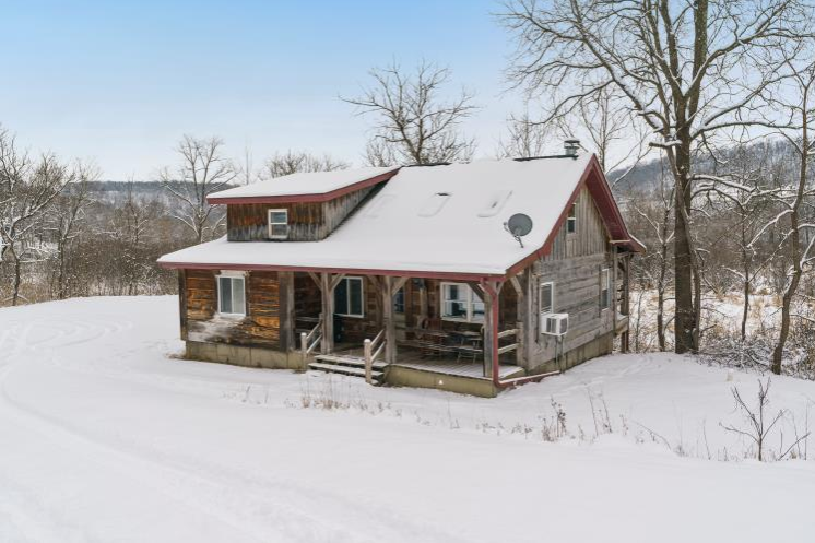 Kickapoo Rentals| Driftless Cabin Rentals just steps away from the ...