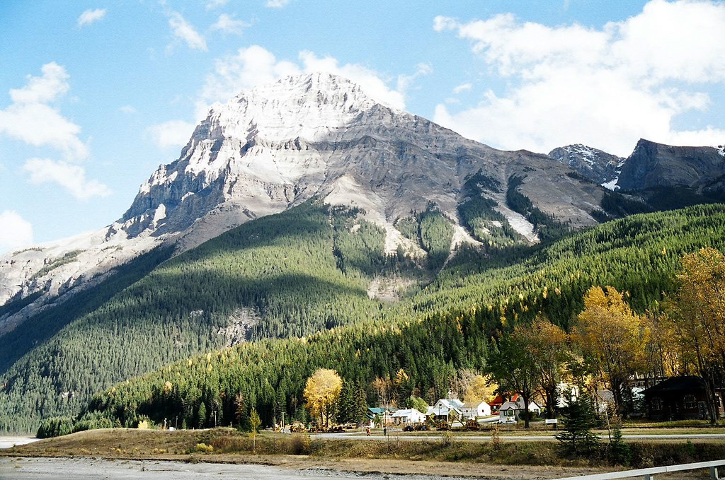 Cozy Cove Retreat In The Rockies - Kanada