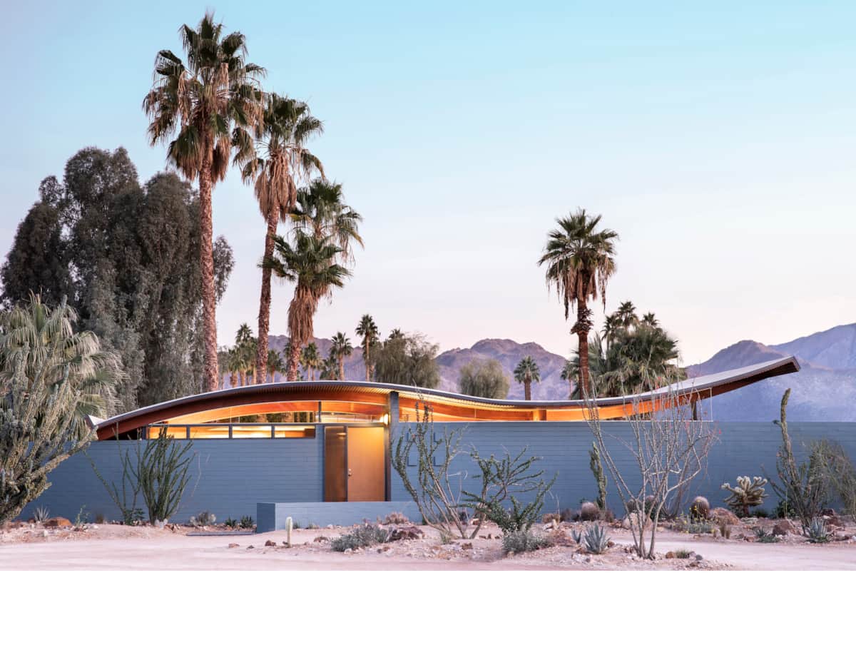 Home [www.the-desert-wave.com]