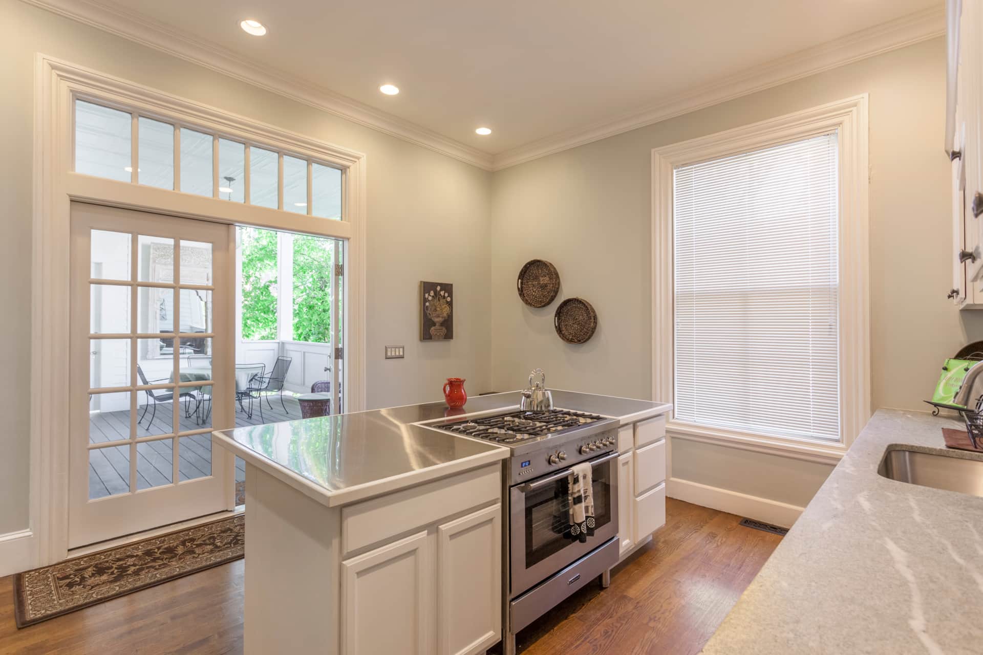 Home [residencesonangell.com]