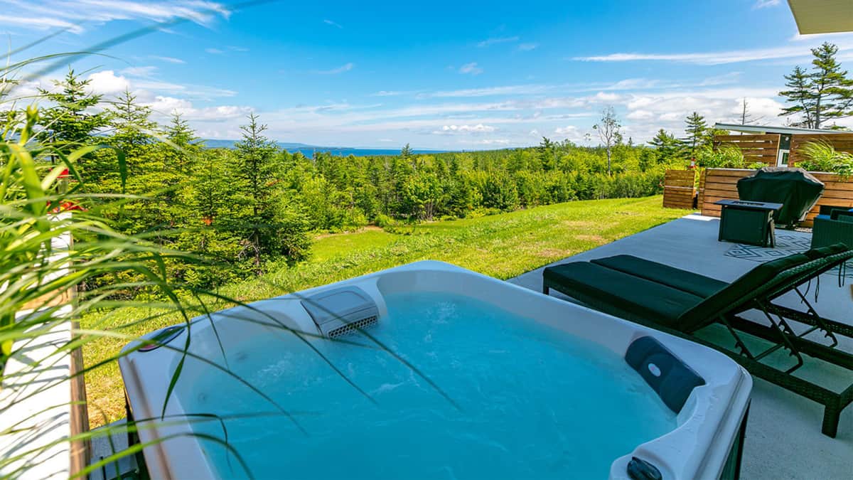 Pipers Creek Cottages - Vacation Rental featuring private Hot Tub