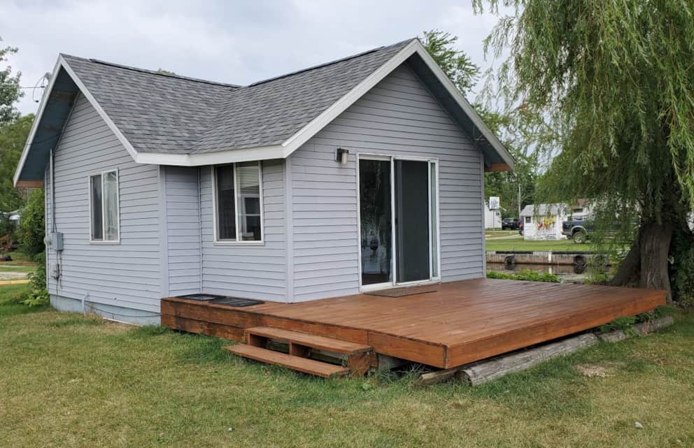 Lyman's Cozy Lakefront Cottage - Cabin in Houghton Lake