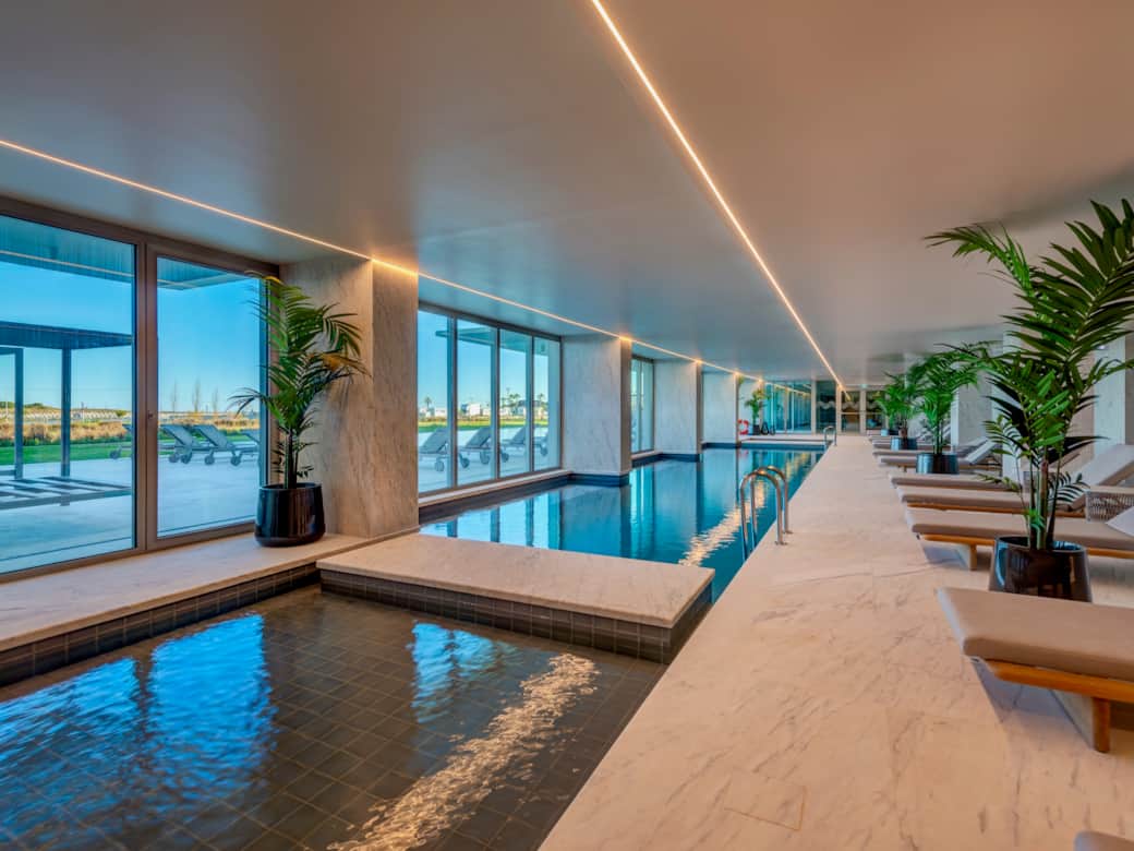 beachfront bliss & spa | luxury 2BR pool gym spa