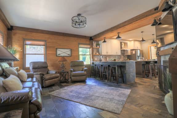 Home [sugarmaplelodging.com]
