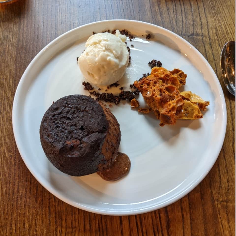 Grand Junction Arms | Chiltern Canal Boat Holidays