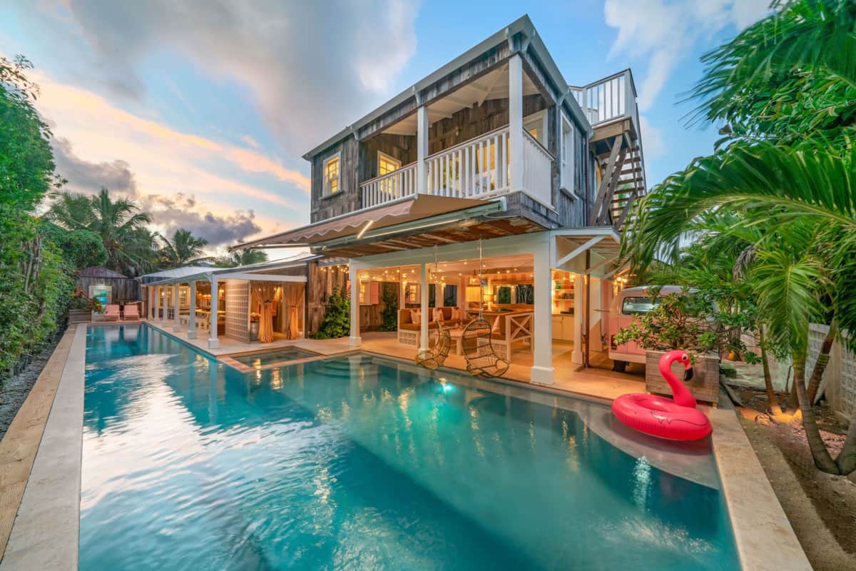 King’s Surf Shack | Harbour Island - Vacation Home in Dunmore Town