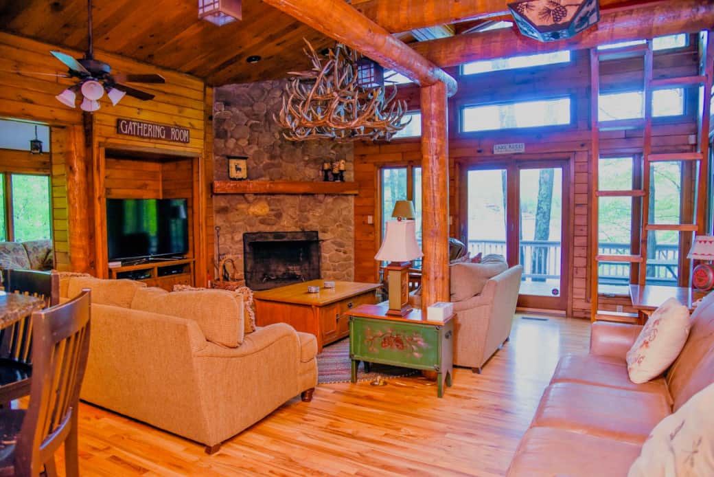 Riggins Family Hideout in the Poconos