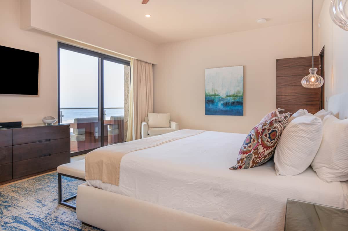 Beachfront Luxury Studio Suite in Exclusive Diamante Golf - Apartment in Cabo San Lucas