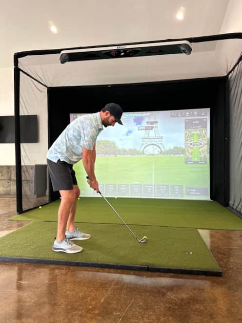 Clubhouse & Golf Simulator