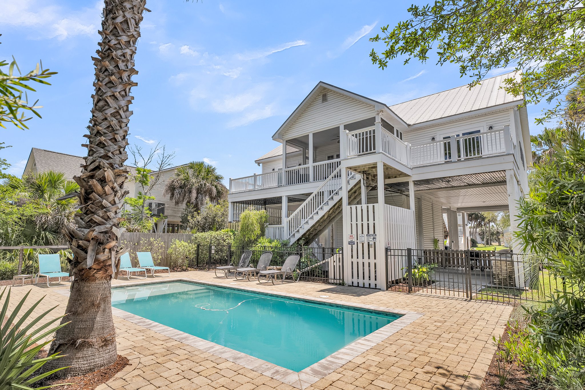 Pompano Pool House - Edisto Island, SC