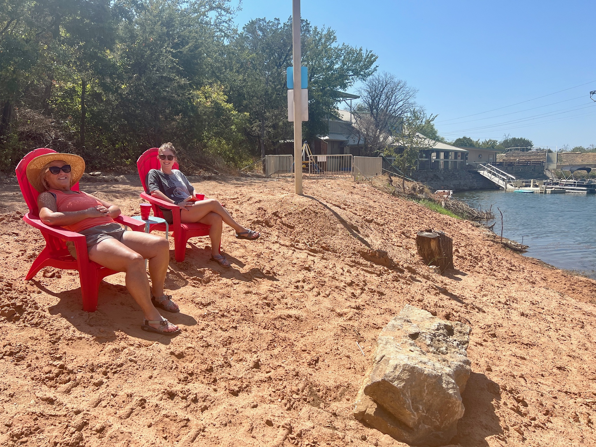 Lake Godstone | Graford | Lodge | Cabins | Camping | Fishing |Sports