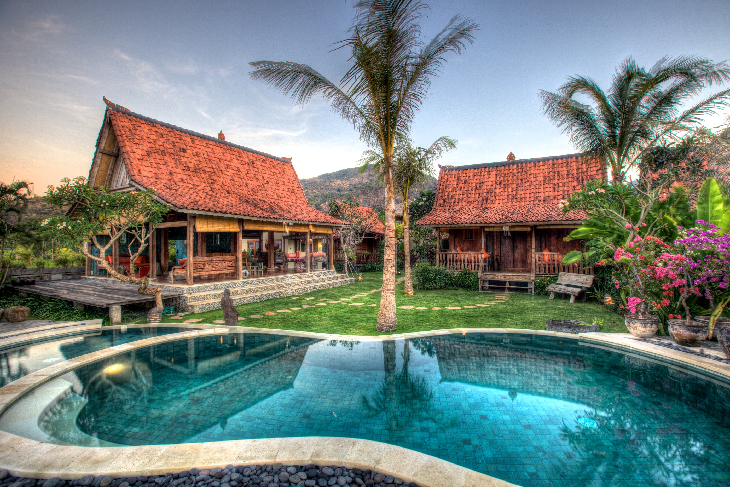 Home [www.thekampung.com]