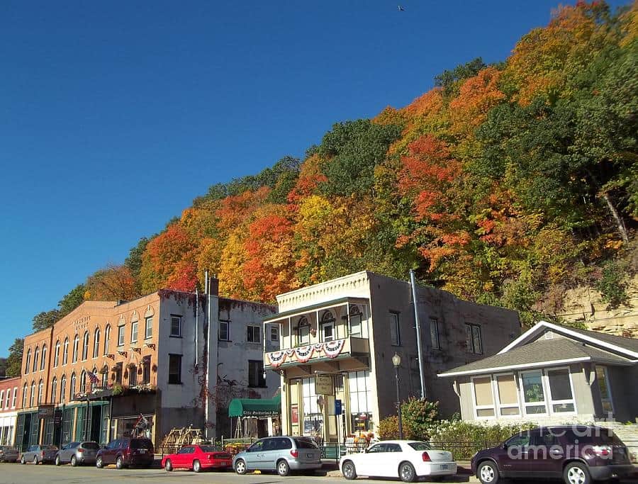 Little Switzerland Inn - Historic Inn
