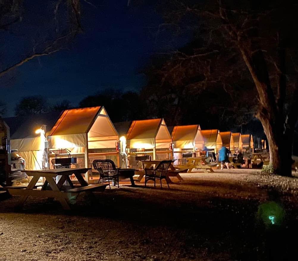 #H Son's Rio Cibolo - Glamping Cabin - Vacation Home in Marion