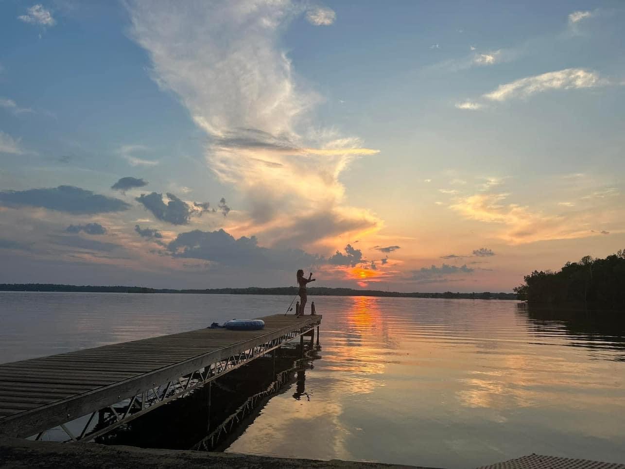 Home [www.cameronlakeresort.ca]