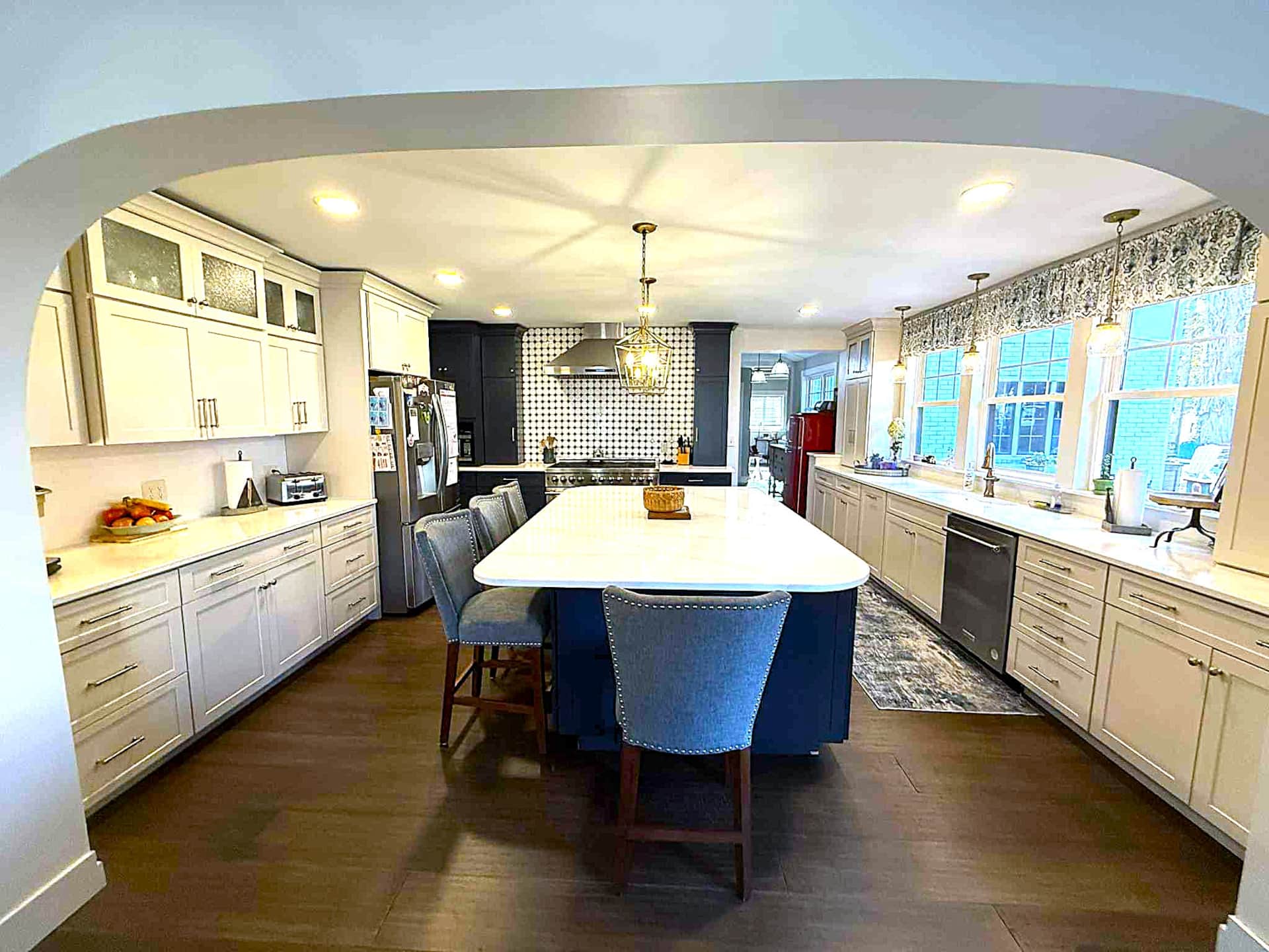 Stunning Sandcastle in Chaska Beach - Sleeps 17 - Vacation Home in Huron