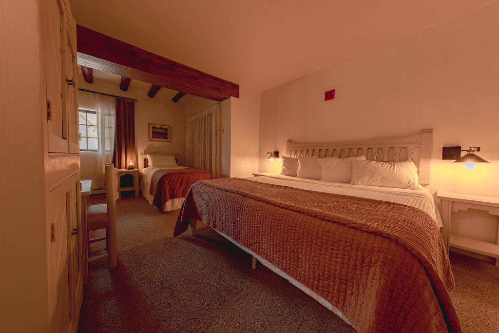 Cozy Family Room - 15 - Taos, NM