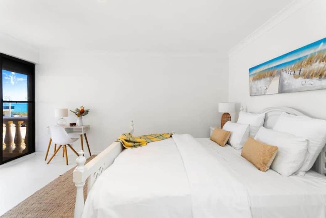 Ocean view Falcon Beach House