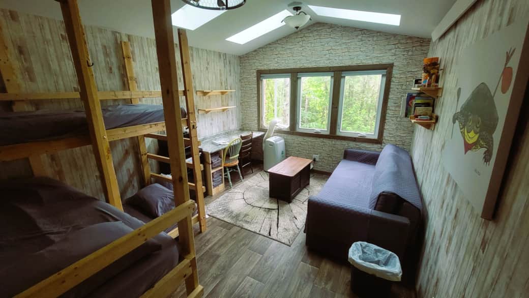 Treehouse Cabin in the Bluff Woodlands - Cabin in Elba