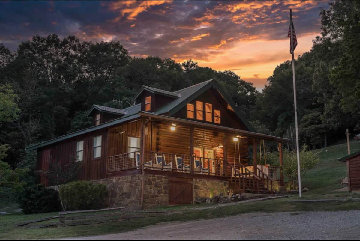 The Rustic Gypsy | Boho Cabin near Eureka Springs - Cabin in Carroll County