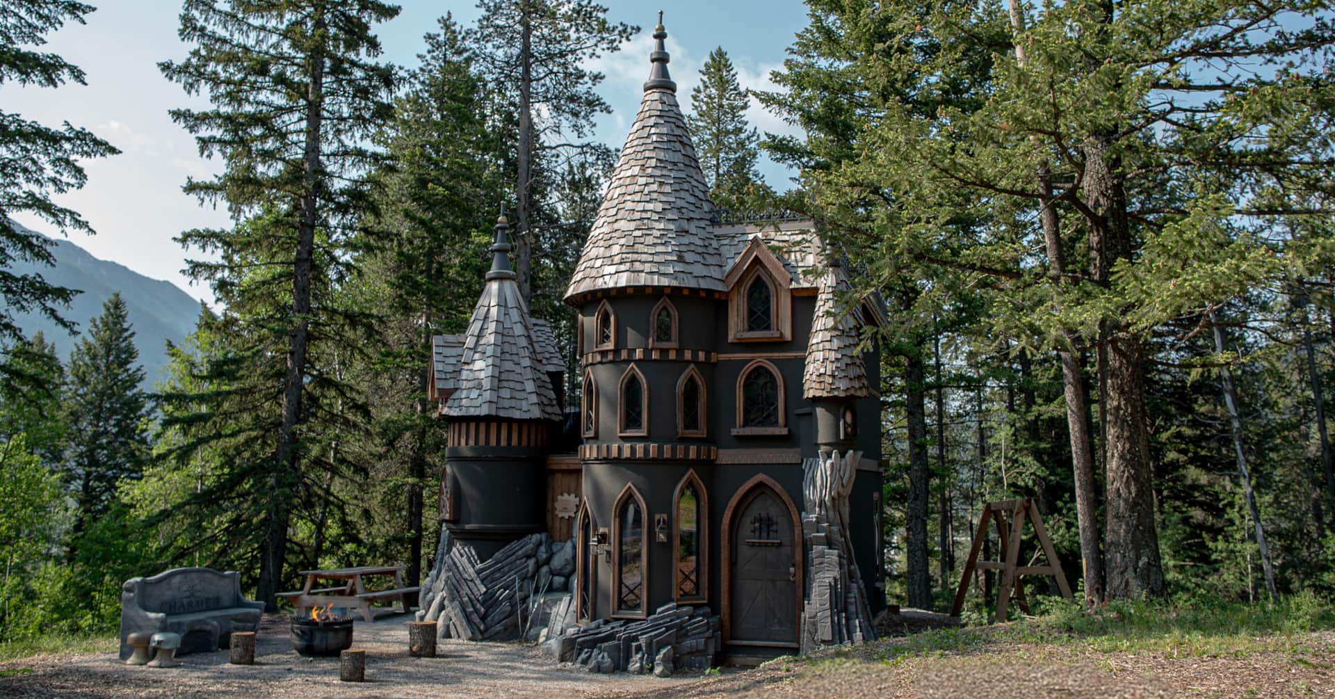Beast's Castle at Crowsnest Pass - Cabin in Crowsnest Pass
