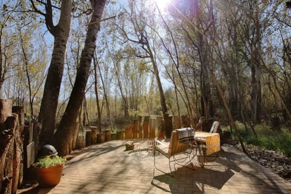 Home [stay-elsewhere.com]