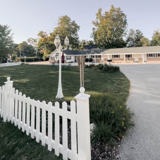 Home [www.themapletreeinn.com]