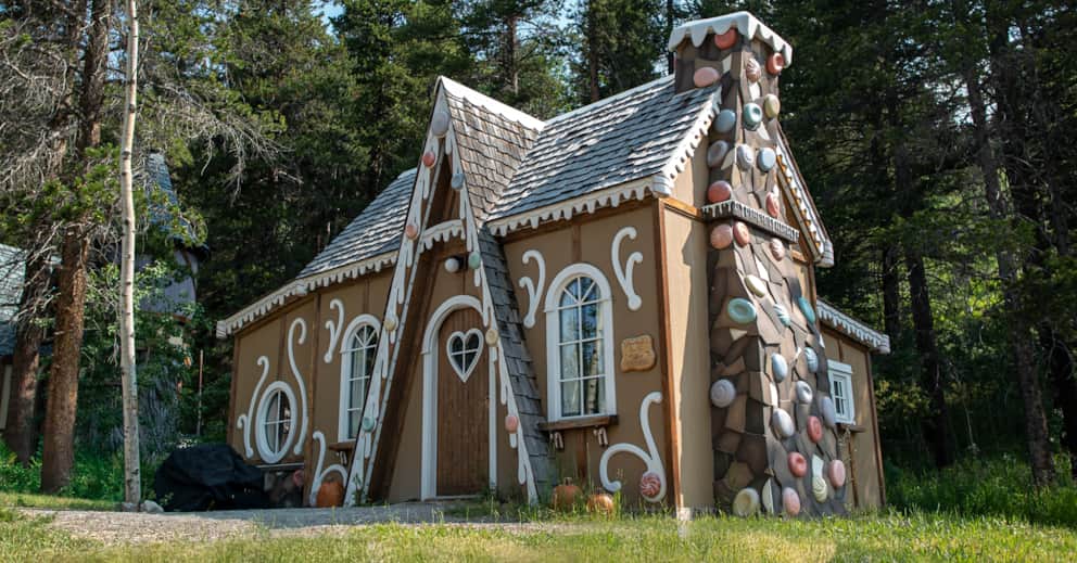 Gingerbread Cottage at Crowsnest Pass - Cabin in Crowsnest Pass