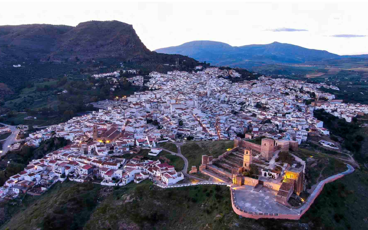 Our village Álora