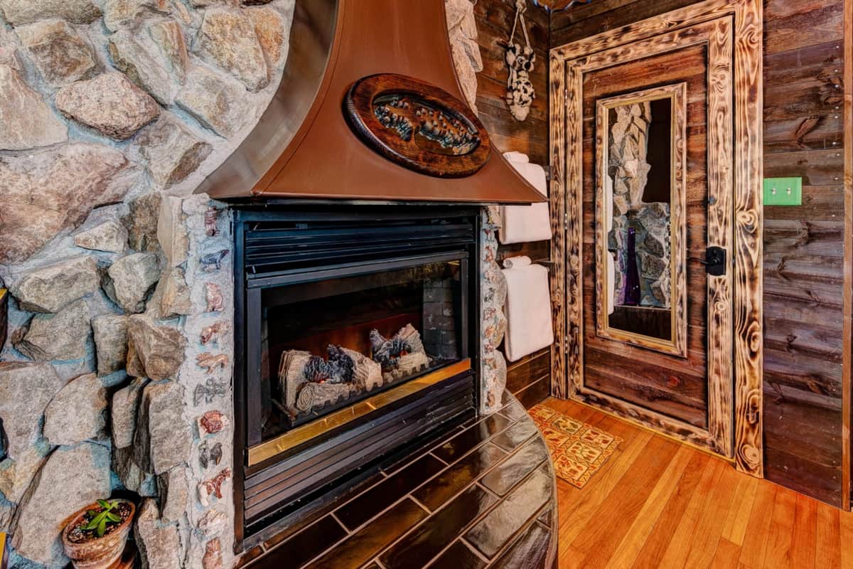 Choose Your Favorite Themed Room