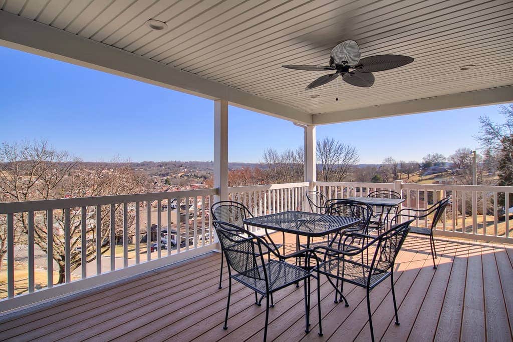 The Bittersweet Inn: Brand new 6 bed 5 bath house - Vacation Home in ...