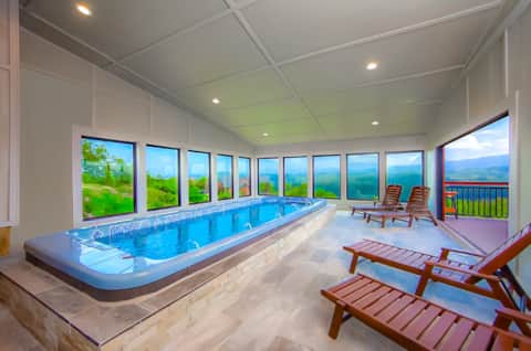 Splashing at the Bluff -Indoor Pool- Gatlinburg Pigeon Forge - Cabin in ...