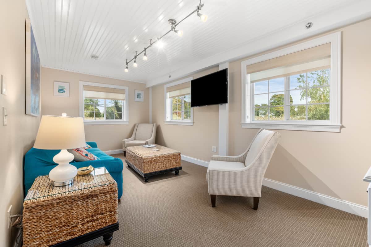 9 - Suite, Guest House - Inn in Salisbury