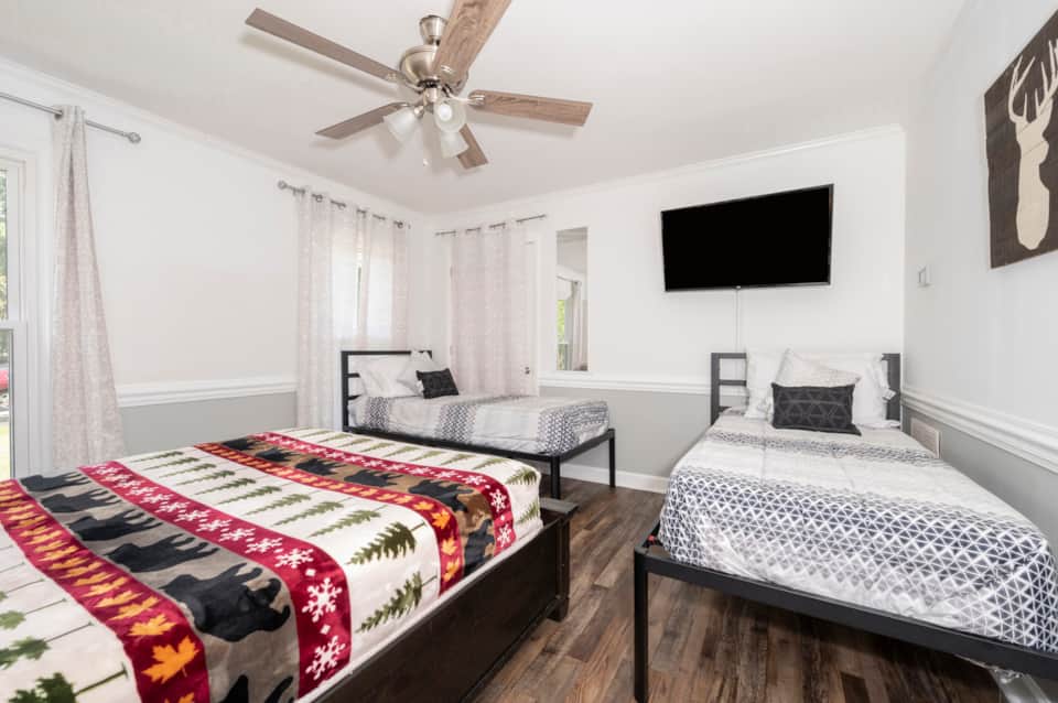 Home [triadnightlyhomerentals.com]