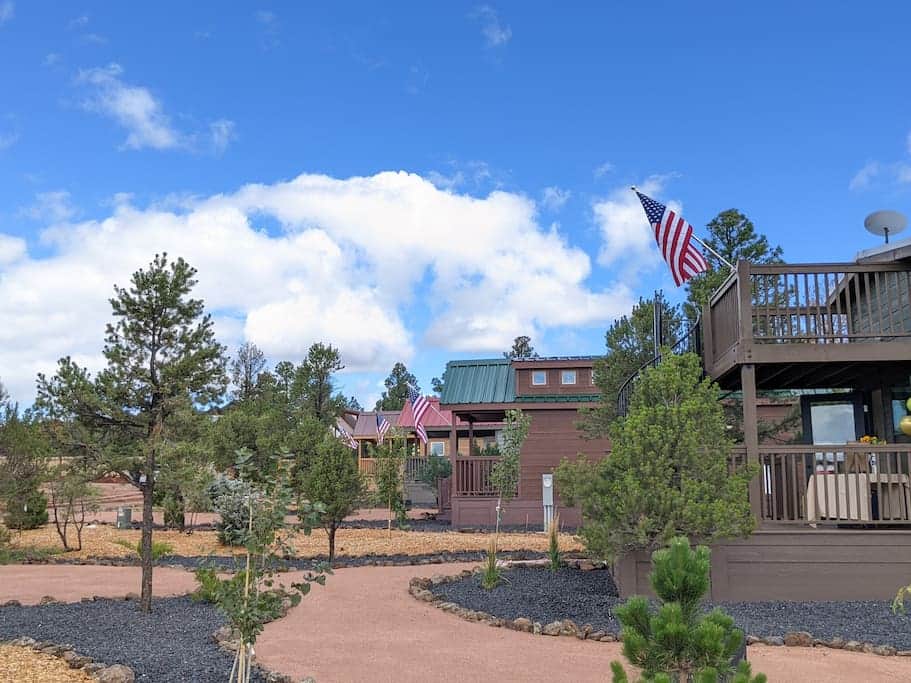 Cabin 01 - Cozy Cabin in a fun mini cabin resort! - Vacation Home in ...