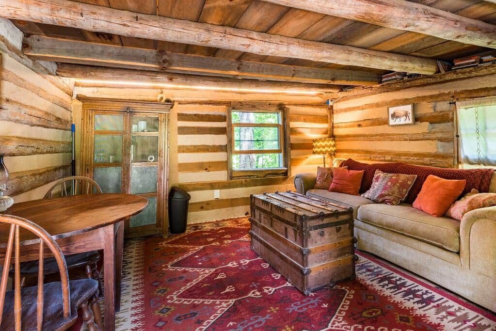 Authentic Log Cabin at Kaluna Farm Retreat - Agritourism / Farmhouse in ...