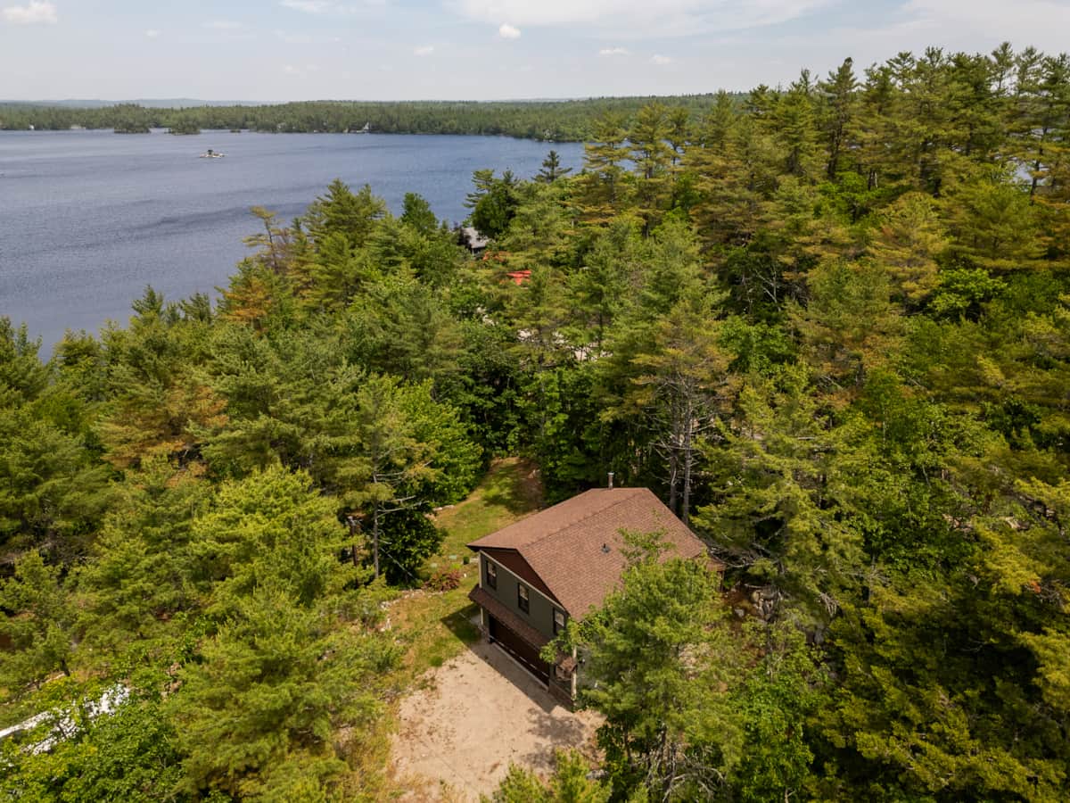 Lakeside Getaway Fox Point Cabin - Vacation Home in Chester