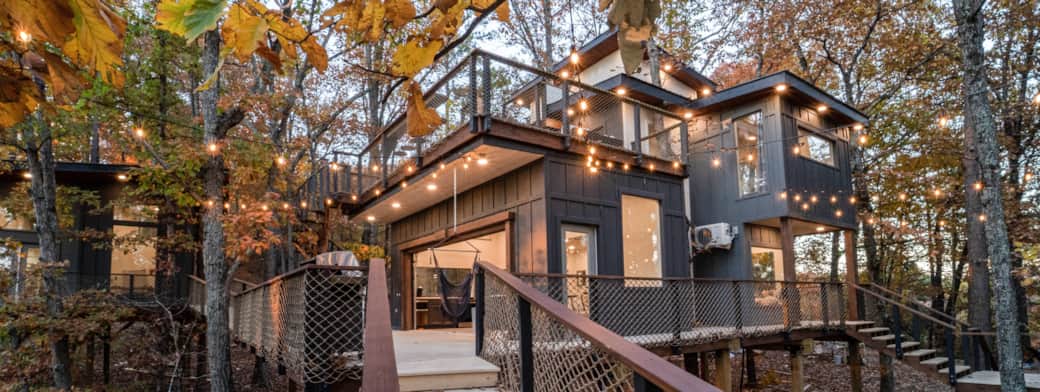 Skywalk Treehouse - Vacation Home in Sevier County